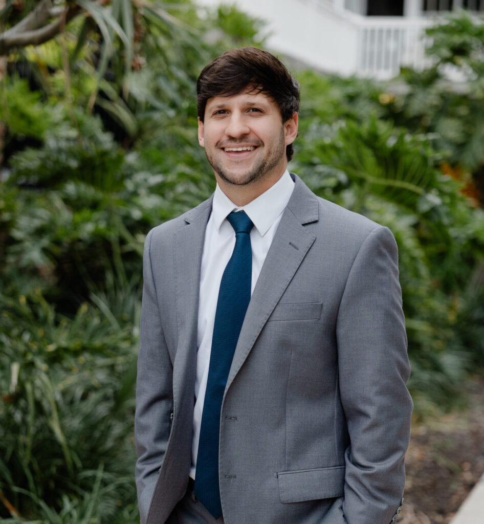 Rising Leaders Council - RevistaMed